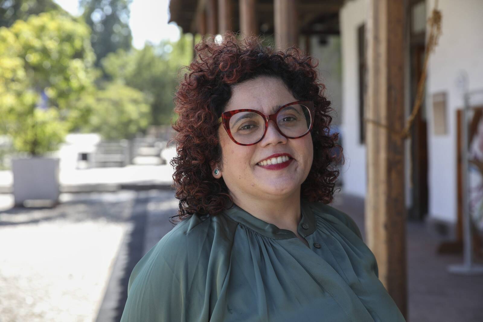 Profesora Carolina Rojas es reconocida como Mujer Referente en la ...